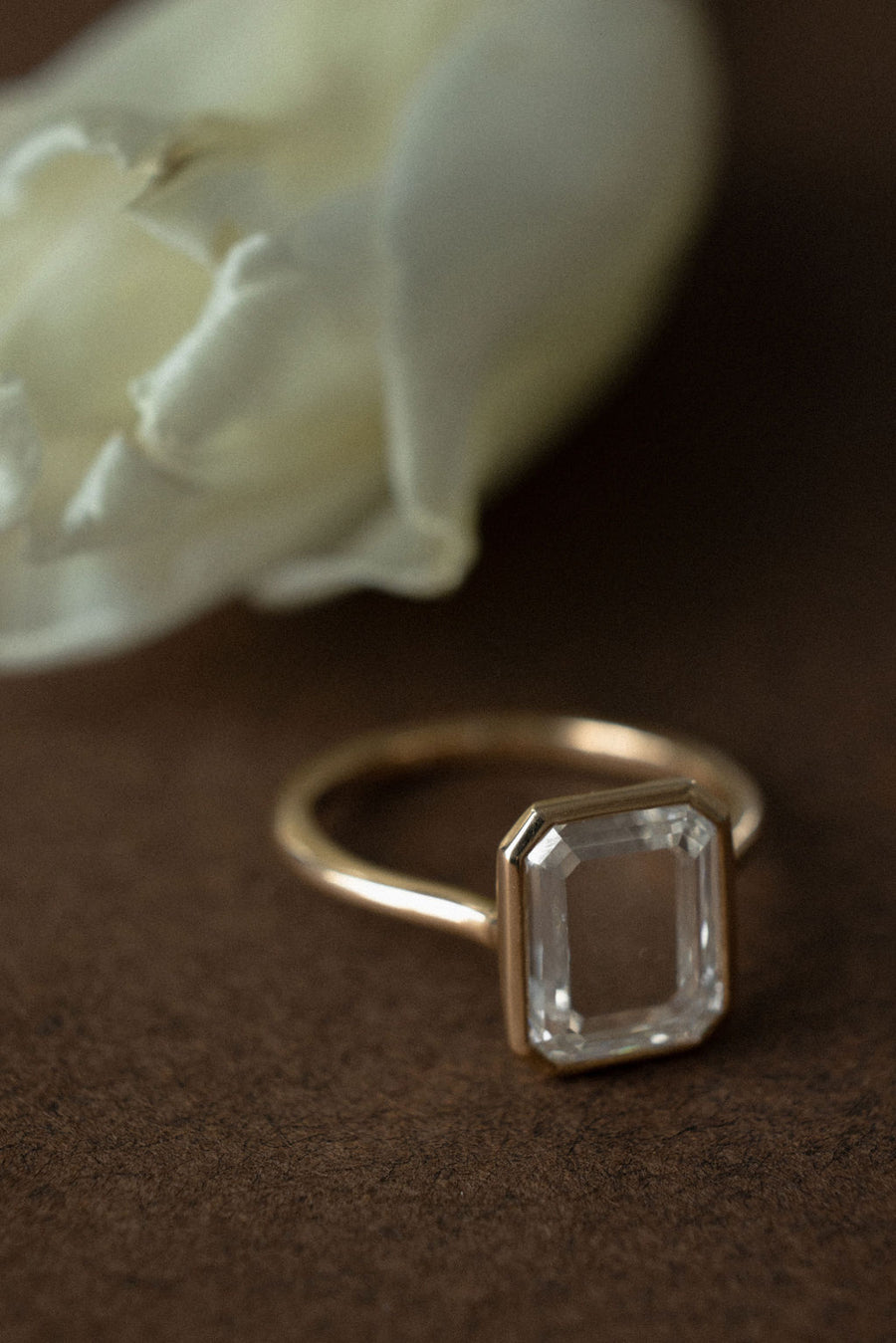 June Bezel | Antique Cut || Portrait Emerald – June Rings