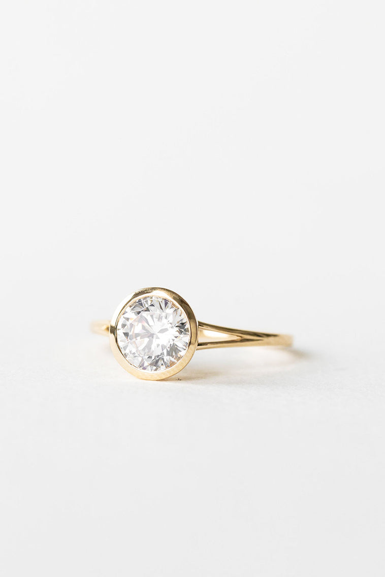 Fleur || Round – June Rings