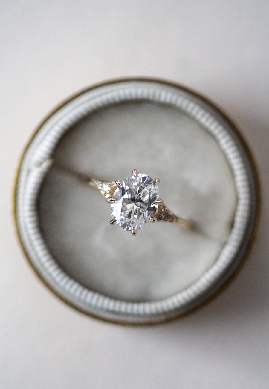 Dahlia || Oval – June Rings